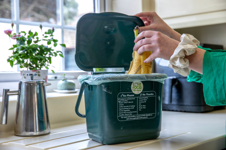 Helping you to reduce your food waste - Community 360